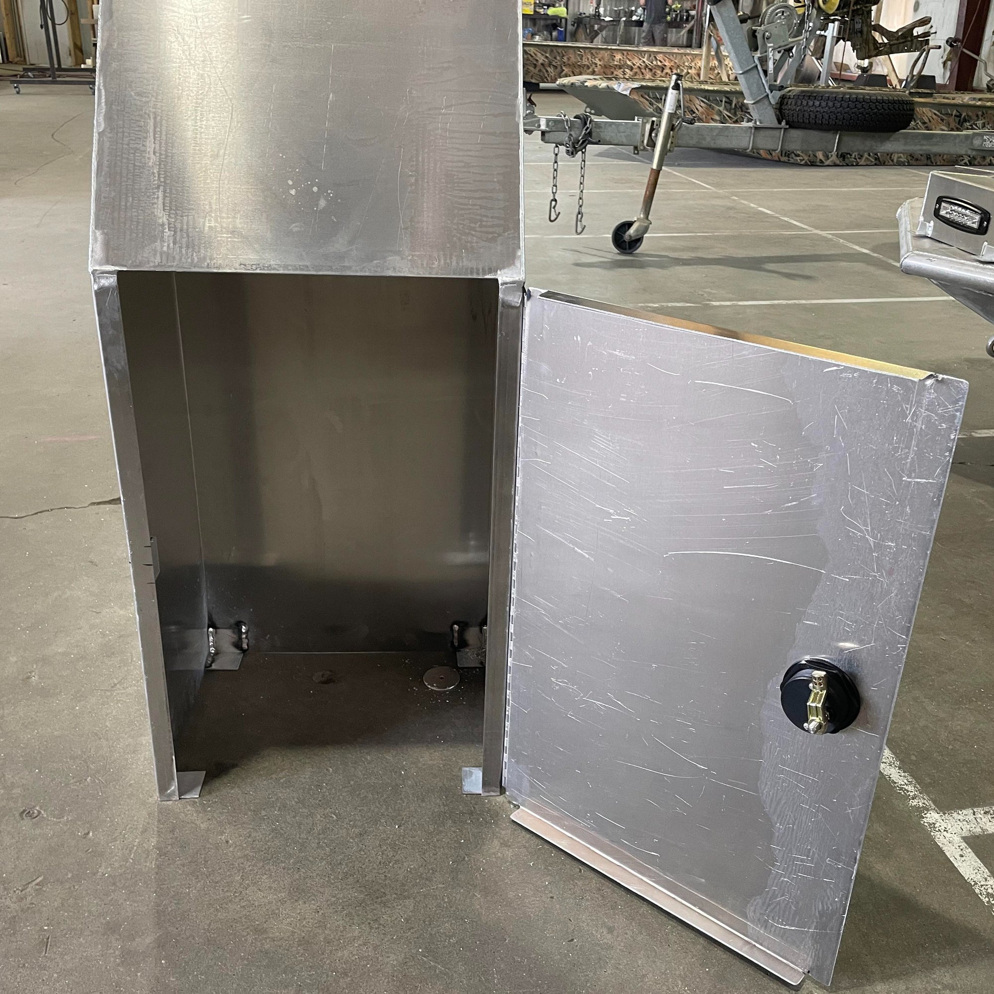 Size Standard - 36x12x14" Large - 18"x14"x44" Standard Size w/ Door ...